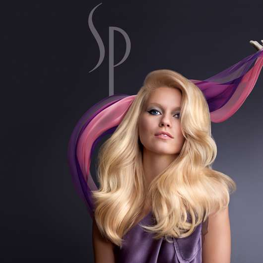 Topmodel Louisa für System Professional von Wella Professionals - Pinkmelon